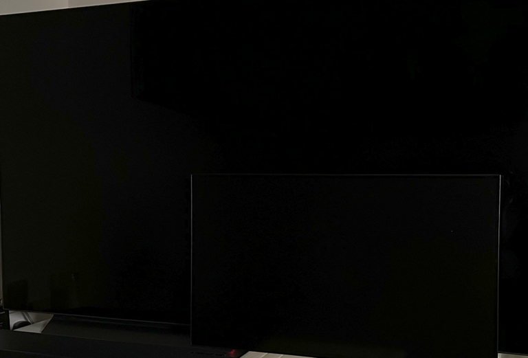 Glossy vs Matte - OLED Panel Coatings Compared, Including the Asus ROG ...