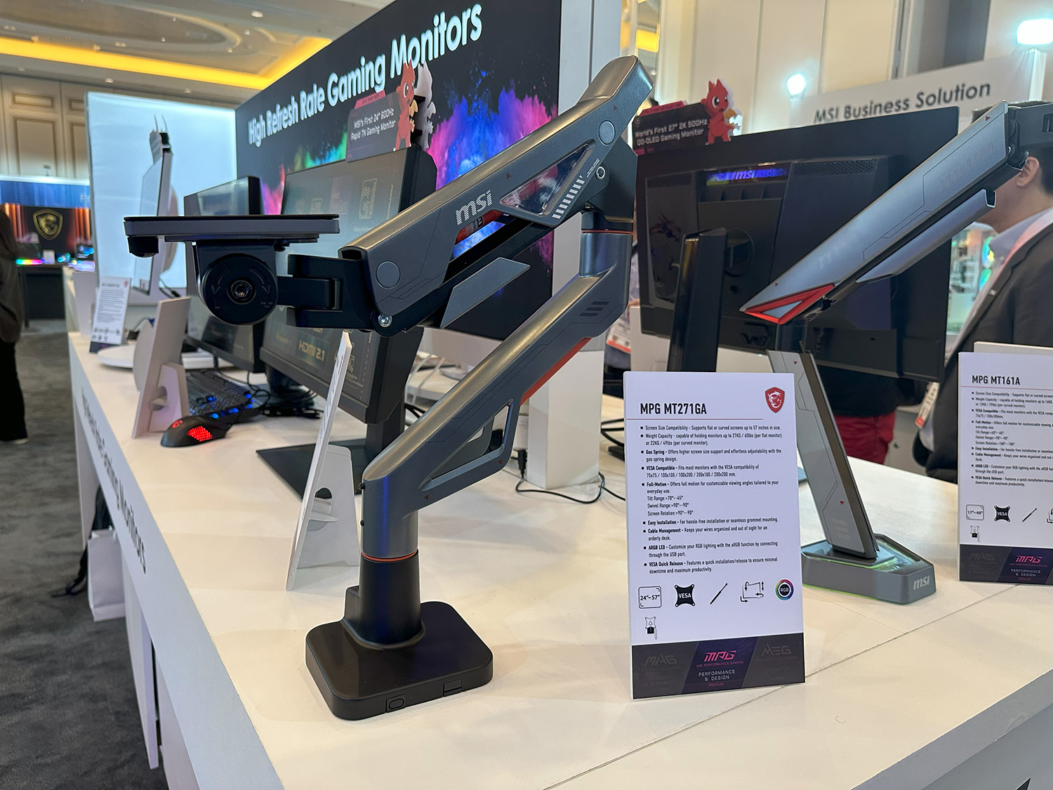 MSI's Latest 2025 Monitors Announced – CES Booth Tour - TFTCentral